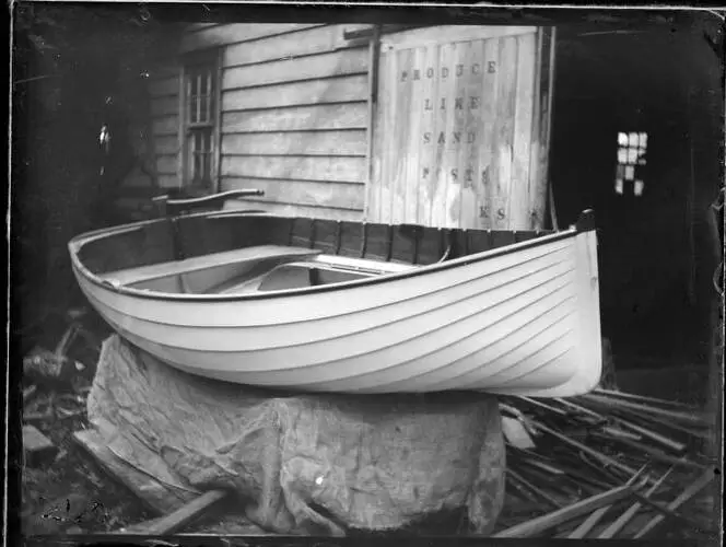 Clinker built dinghy Rona | Items | National Library of New Zealand ...