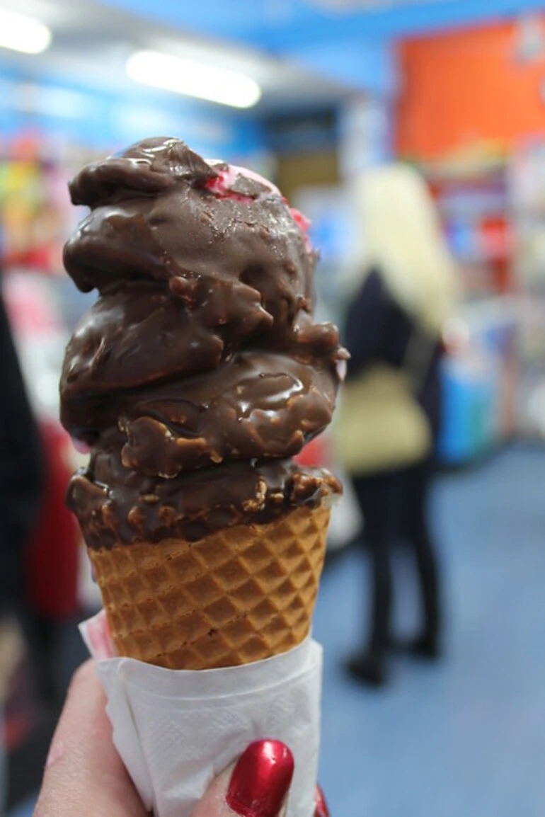 Iconic Tip Top Ice cream by Zokoroa - DigitalNZ