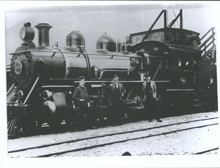 Parihaka through lens of William Collis by Zokoroa - DigitalNZ