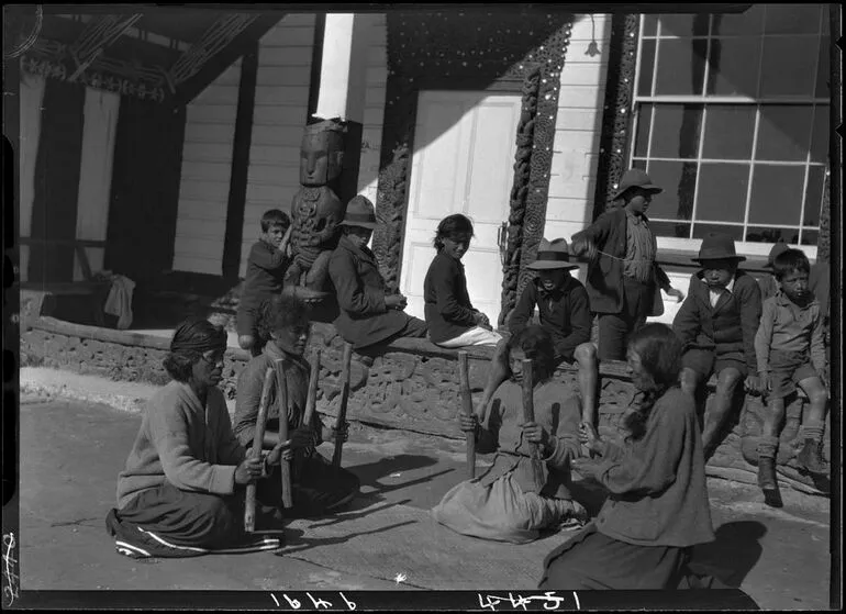 Māori stick games by Zokoroa - DigitalNZ