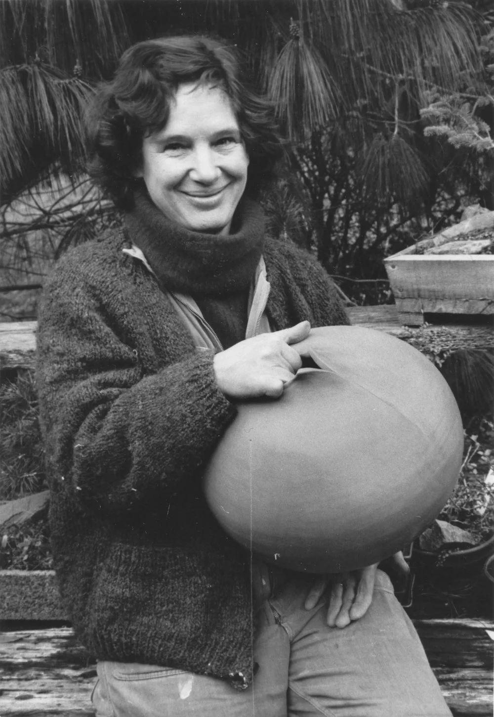 Akatarawa potter Jo Munro's work selected for 'Pacific Link, the New ...