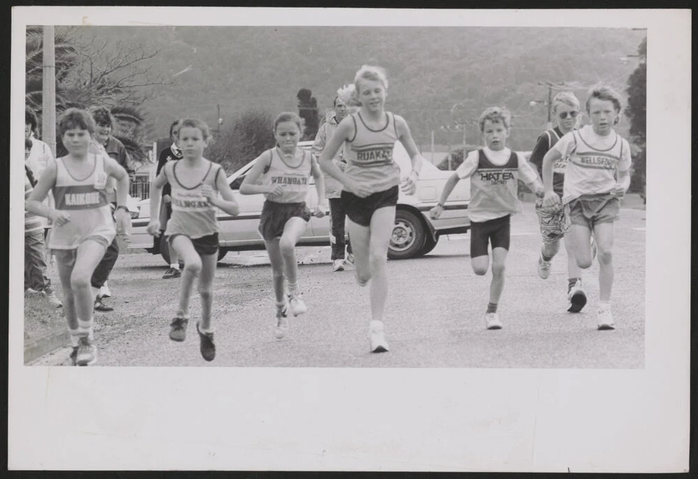 Runners (18) | Record | DigitalNZ