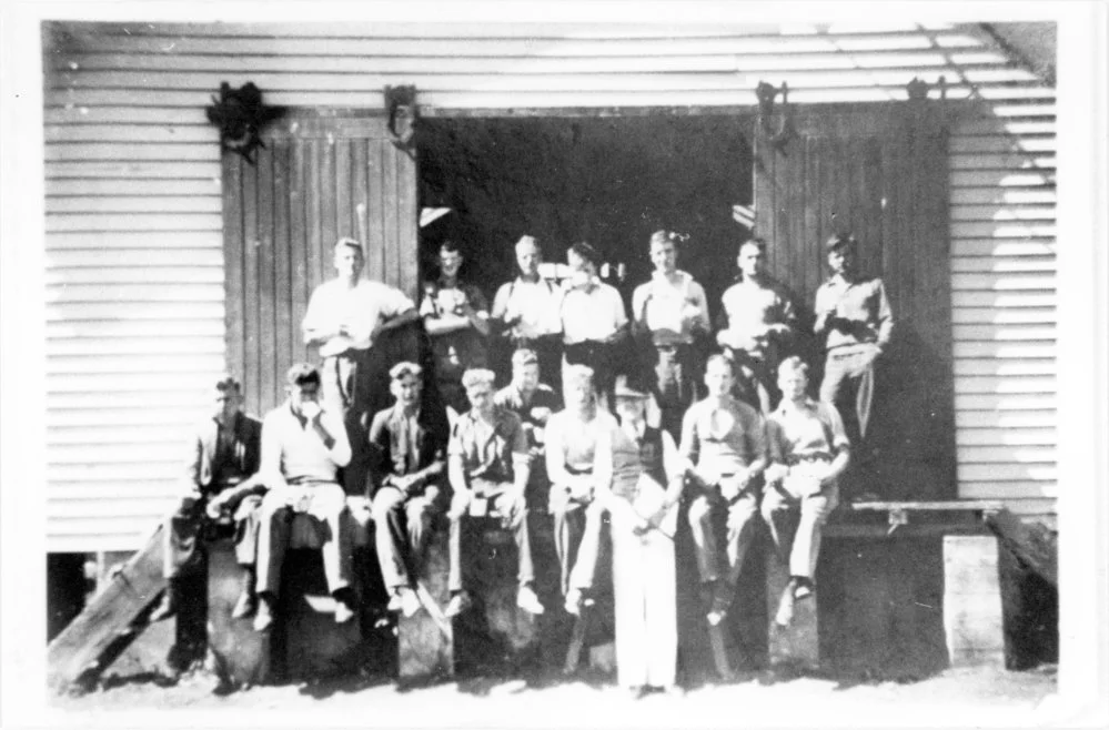 1943 Diploma students outside Woolshed | Record | DigitalNZ