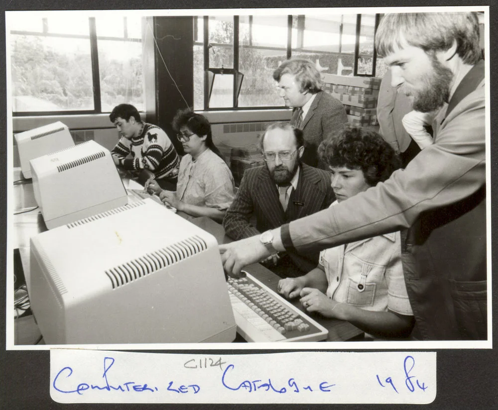 Library, Manawatū campus. Computer catalogue in use, 1984 | Record | DigitalNZ