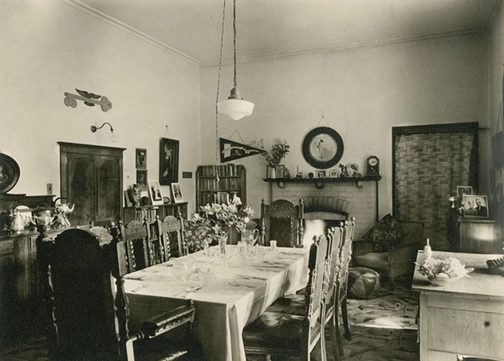 Murdoch house 10; east end; the dining table. | Record | DigitalNZ