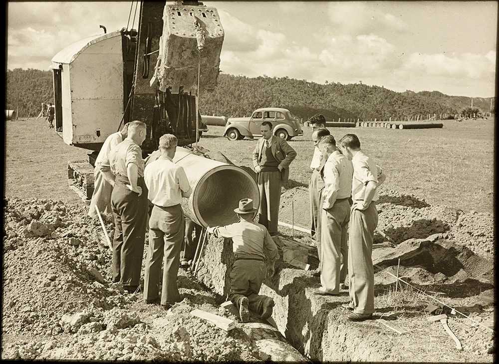 Cut-off trench, Lower Nihotupu Dam | Record | DigitalNZ