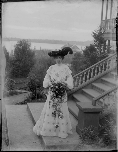 wedding portrait of Mrs Herman John Schmidt 1914 | Record | DigitalNZ