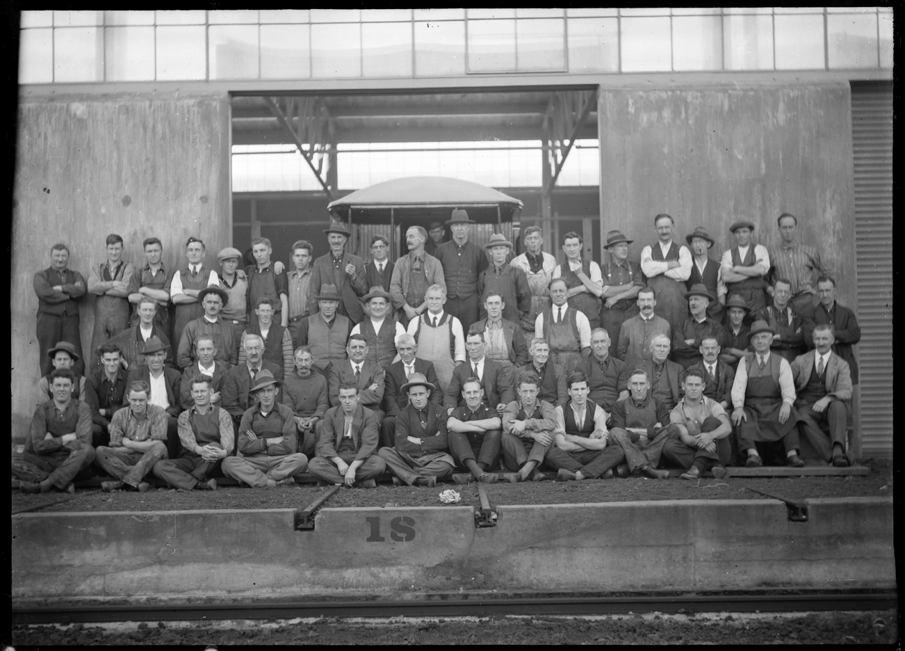 Otahuhu railway workshop staff photograph. | Record | DigitalNZ