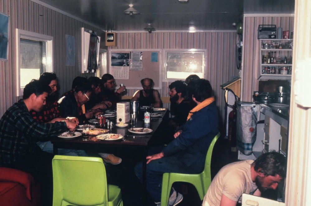 Meal time, Vanda Station | Record | DigitalNZ