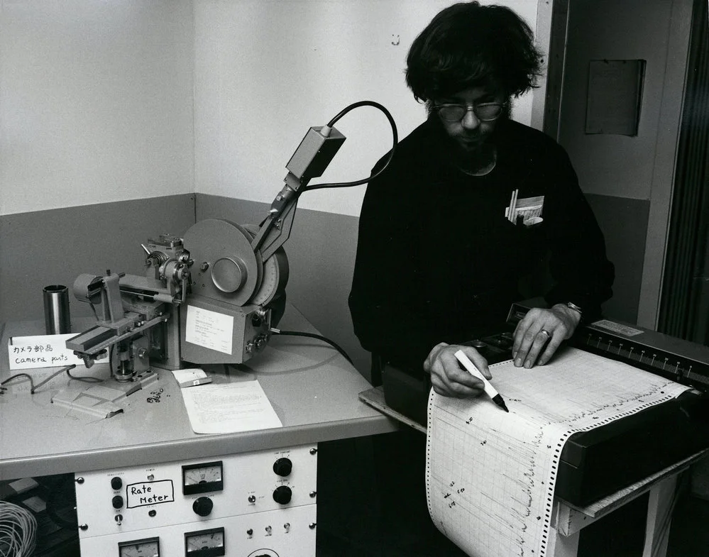 Dr Chris Hendy analyses core samples | Record | DigitalNZ