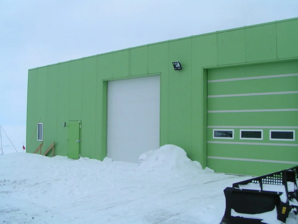 Photographs of Scott Base exterior October 2007 | Record | DigitalNZ