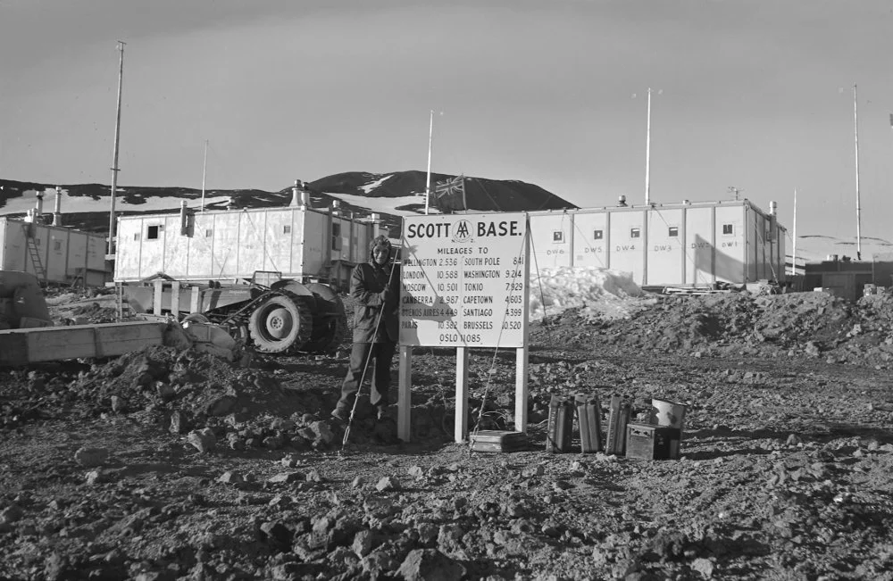 AA sign at Scott Base | Record | DigitalNZ