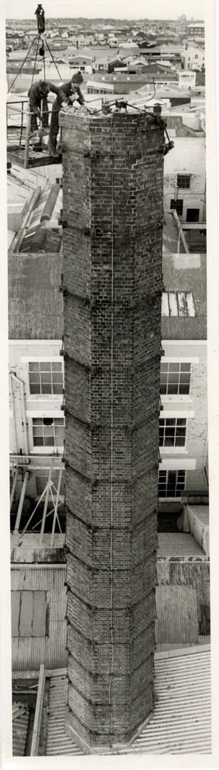 Aulsebrooks biscuit factory chimney | Record | DigitalNZ
