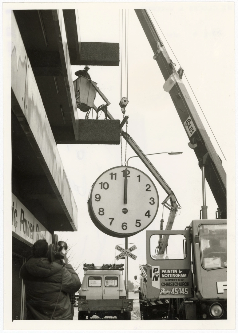 Canterbury Electric Power Board headquarters clock | Record | DigitalNZ