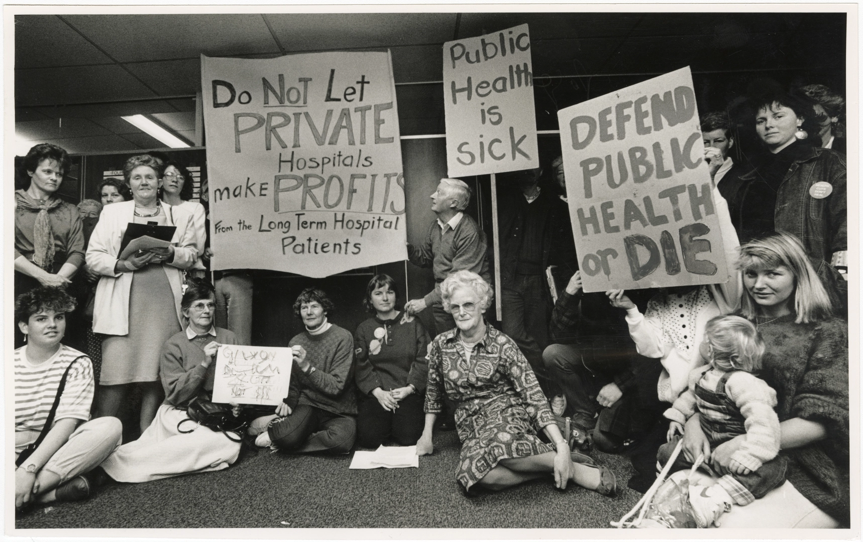 Hospital closure protest | Record | DigitalNZ