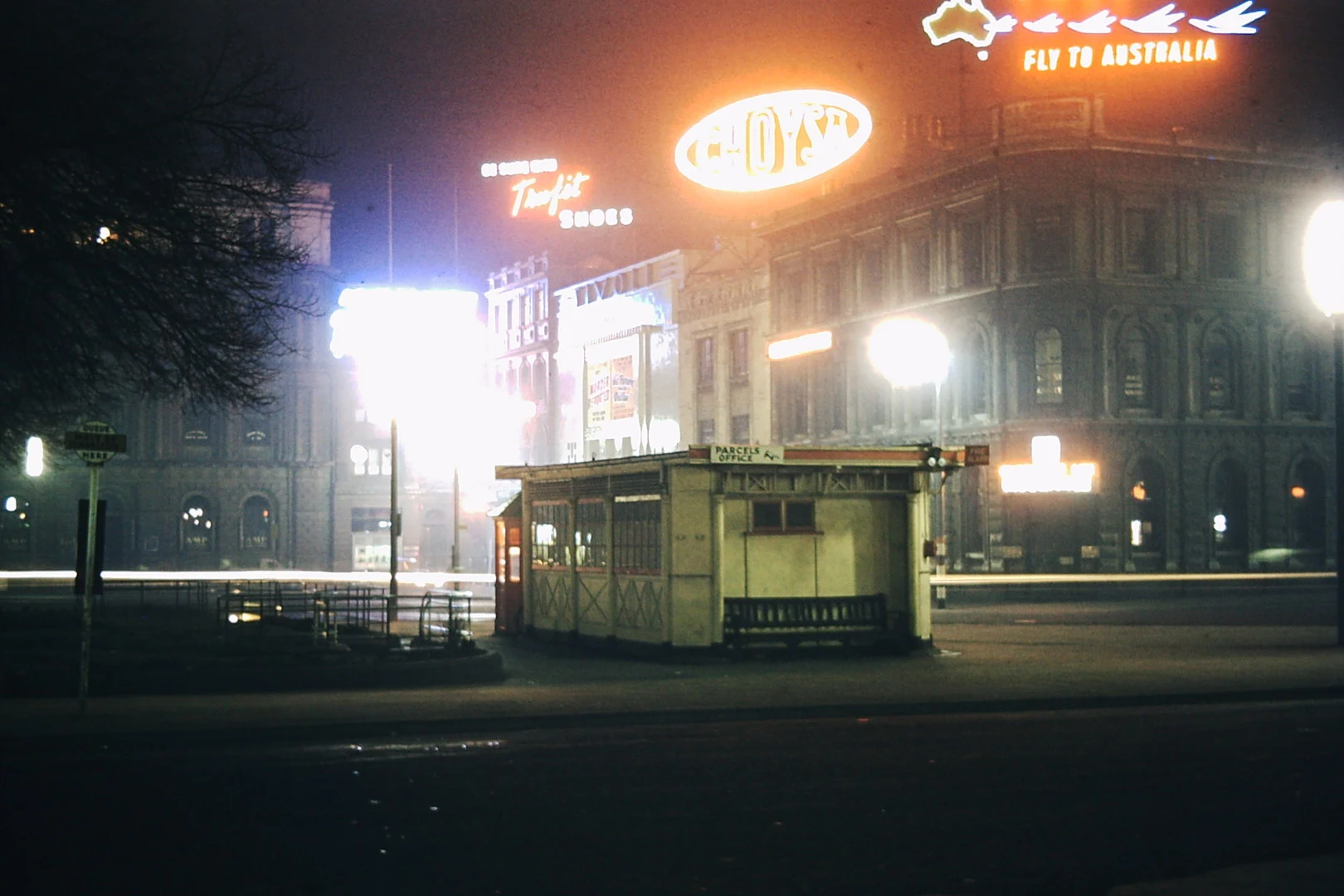 Cathedral Square by Night | Record | DigitalNZ