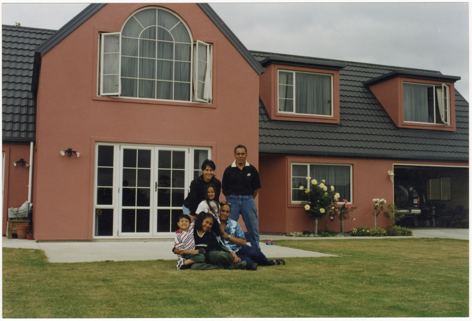 Iosefa Family outside their family home | Record | DigitalNZ