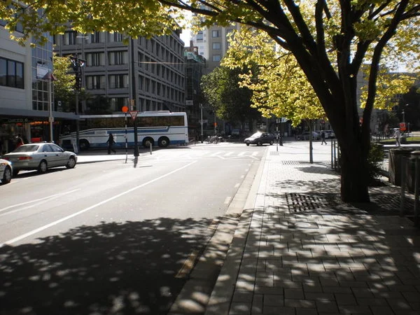 Camelot Hotel in Cathedral Square | Record | DigitalNZ