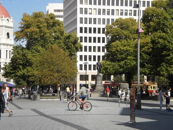 Cathedral Square scene | Record | DigitalNZ