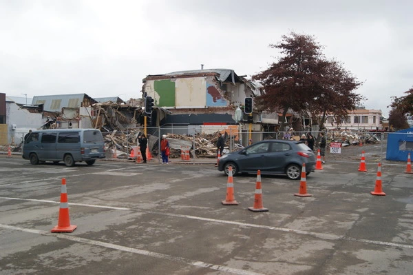 Damaged shops in Colombo Street | Record | DigitalNZ