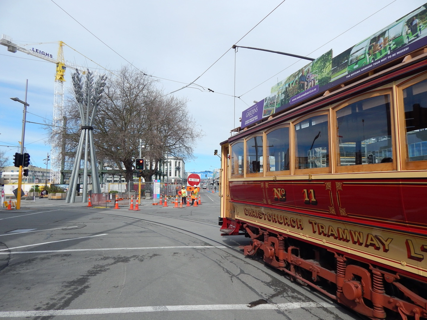 Tram enters Colombo Street | Record | DigitalNZ