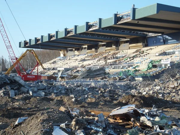 Close up of QEII stadium | Record | DigitalNZ