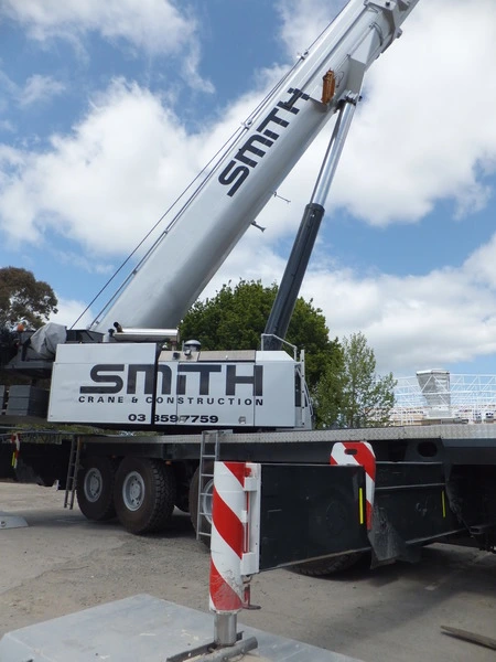 Smith crane | Record | DigitalNZ