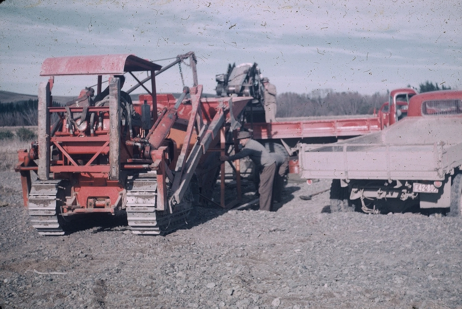 Three men working at Waipara County Council shingle plant | Record | DigitalNZ