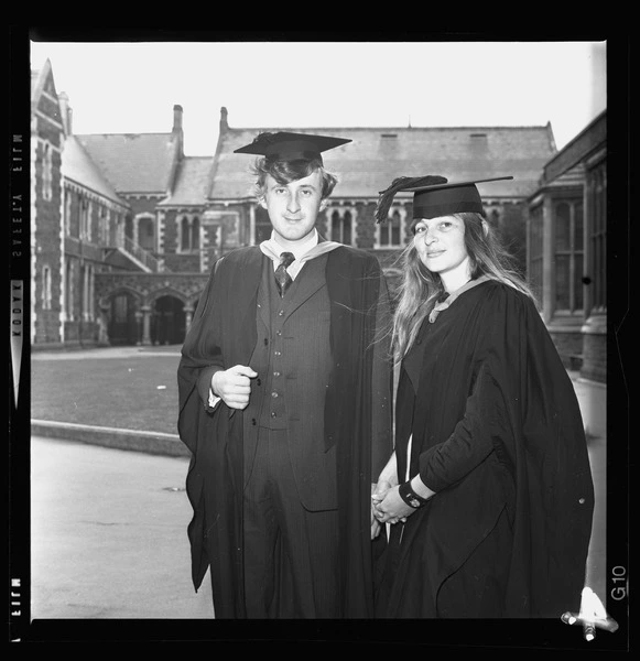 Mr Robin and Mrs Alison MacDuff | Record | DigitalNZ