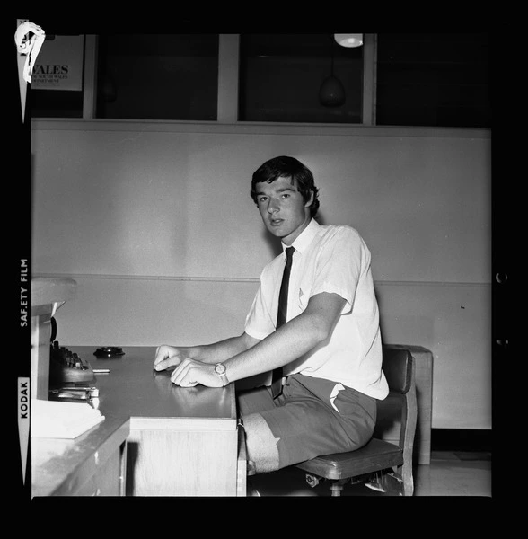 Mr Athol Earl | Record | DigitalNZ