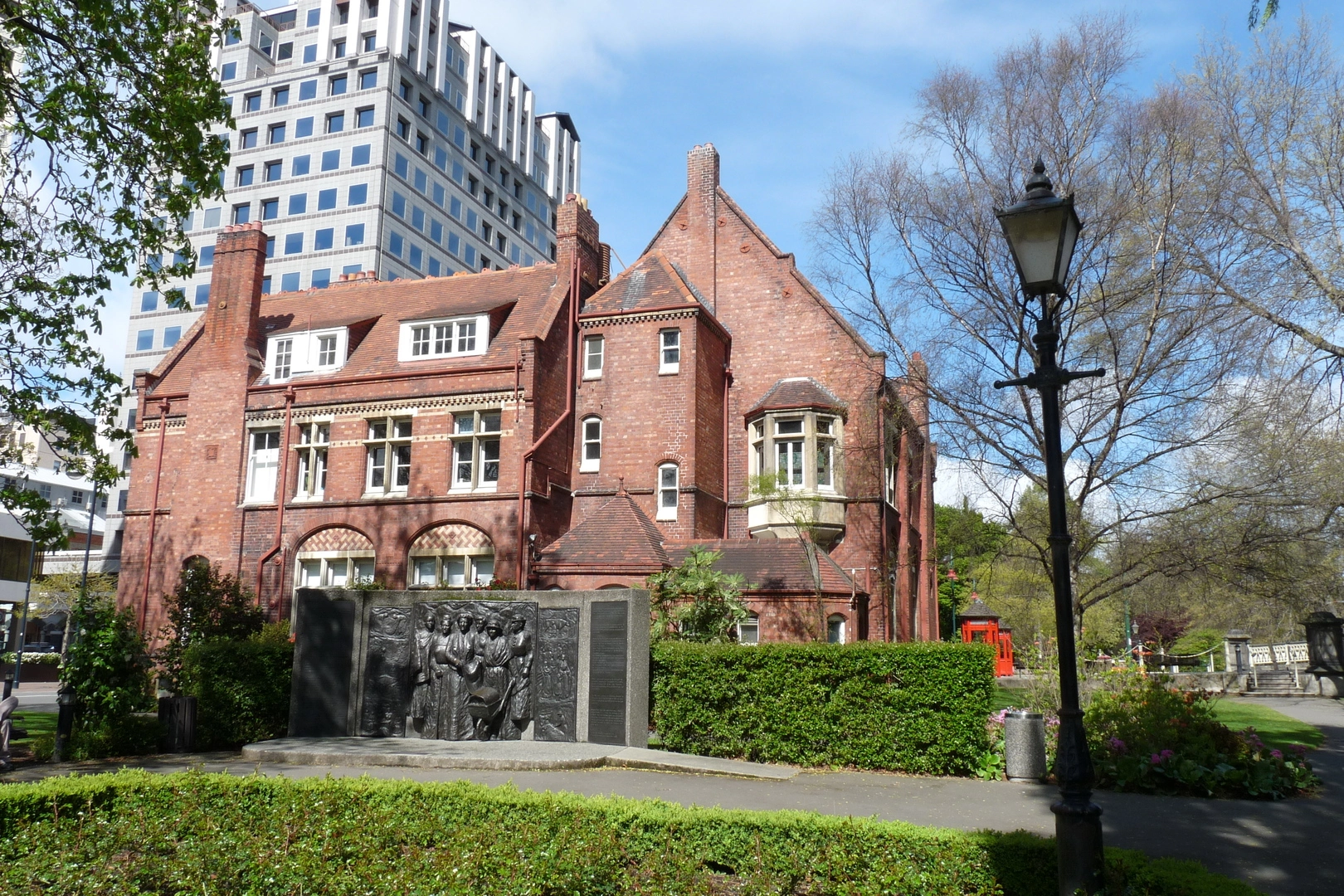 Our City O-Tautahi and memorial | Record | DigitalNZ