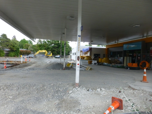 Z Petrol Station Refurbishment, Colombo Street | Record | DigitalNZ