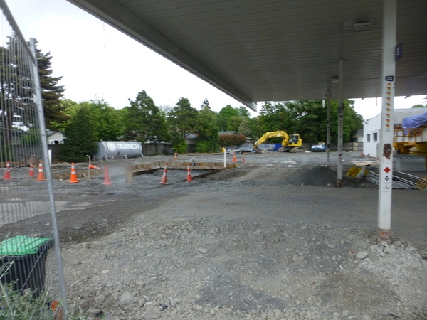 Z Petrol Station Refurbishment, Colombo Street | Record | DigitalNZ