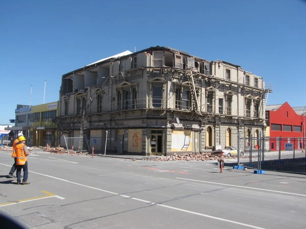 Cecil House, 69-75 Manchester Street | Record | DigitalNZ