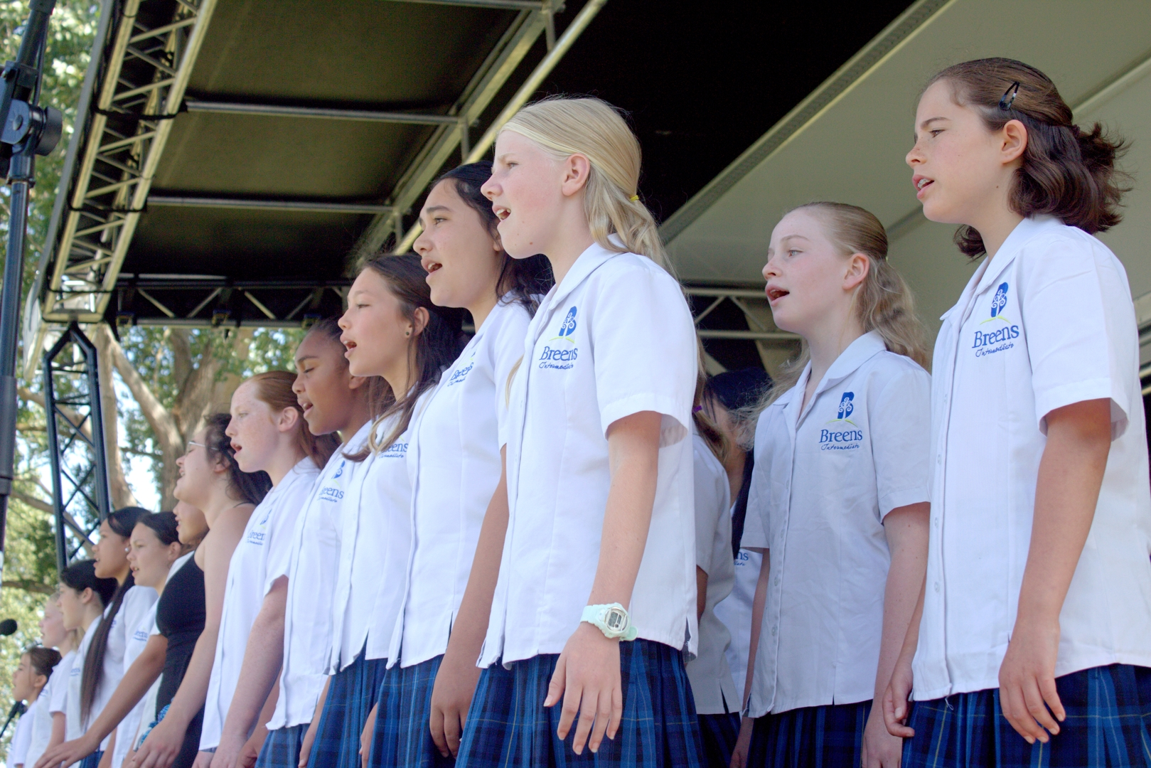 Breens Intermediate students | Record | DigitalNZ