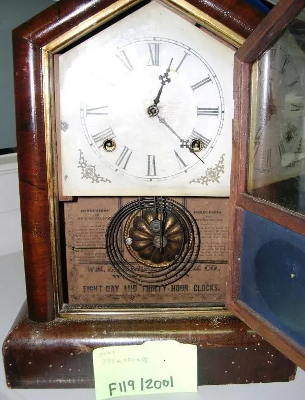 Mantel Clock | Record | DigitalNZ