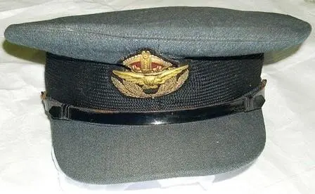 Uniform Cap (Officers RNZAF) | Record | DigitalNZ