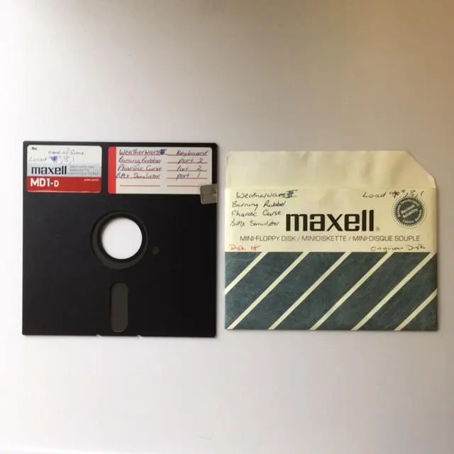 Floppy Disk Compilation of Games for Commodore 64 | Record | DigitalNZ
