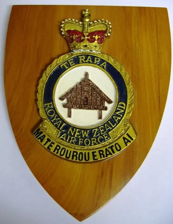 Plaque Te Rapa (RNZAF) | Record | DigitalNZ