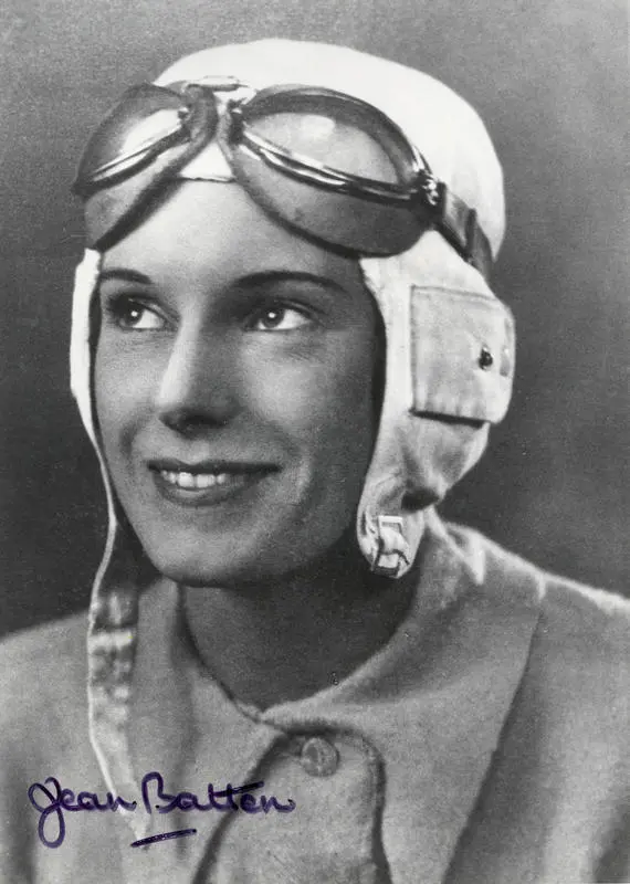 Portrait of Jean Batten in flying gear | Record | DigitalNZ