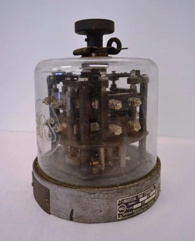 Universal Time Contactor | Record | DigitalNZ