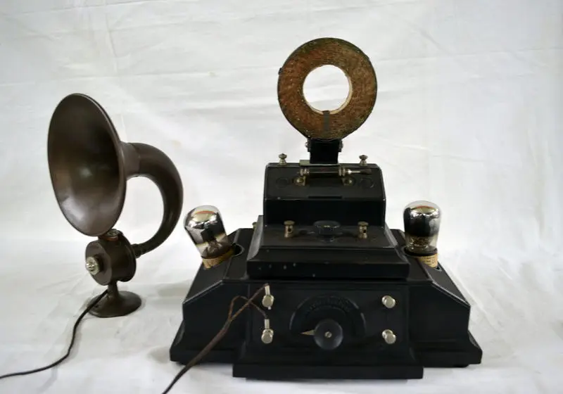 Crystal Radio Set | Record | DigitalNZ