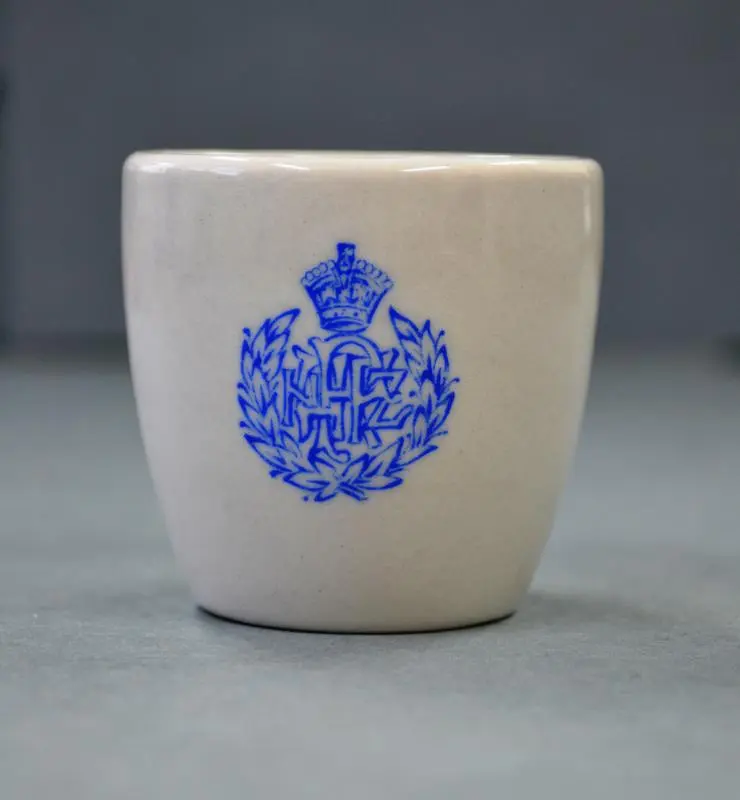 Egg cup RNZAF | Record | DigitalNZ