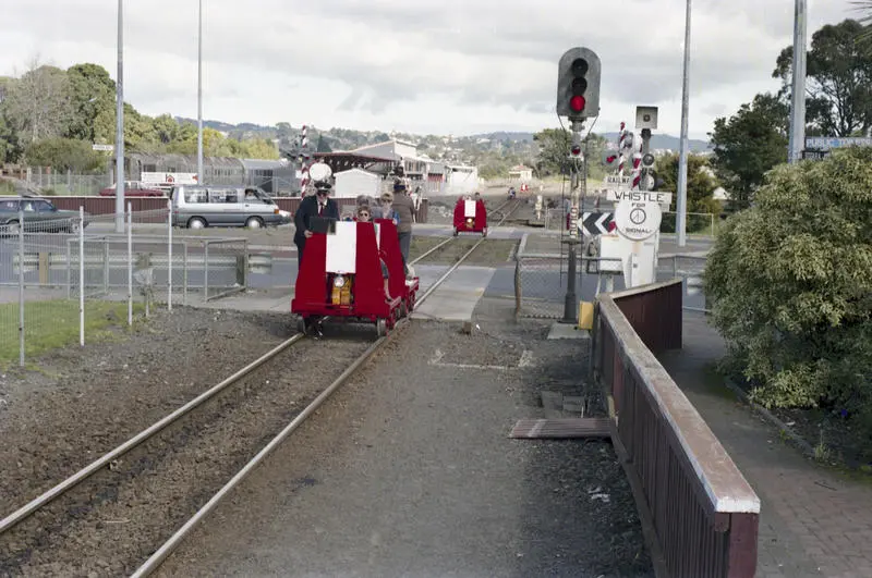 Photograph of motor jiggers | Record | DigitalNZ