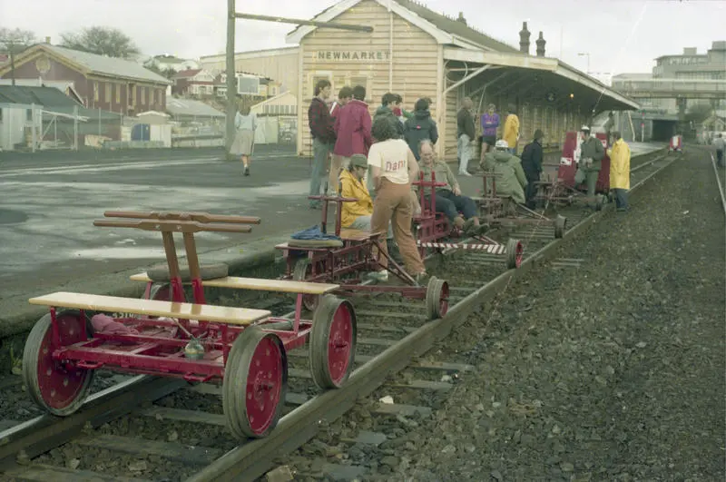 Photograph of jiggers | Record | DigitalNZ