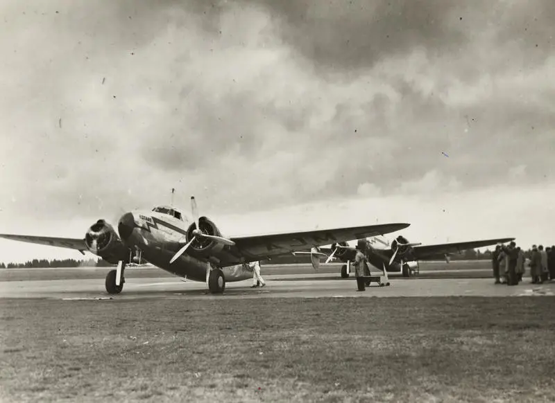 Union Airways NAC Lodestar | Record | DigitalNZ