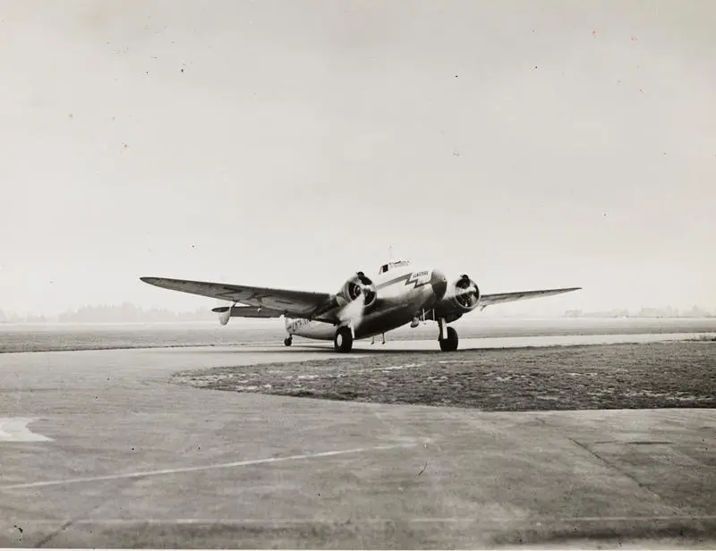 Union Airways NAC Lodestar | Record | DigitalNZ