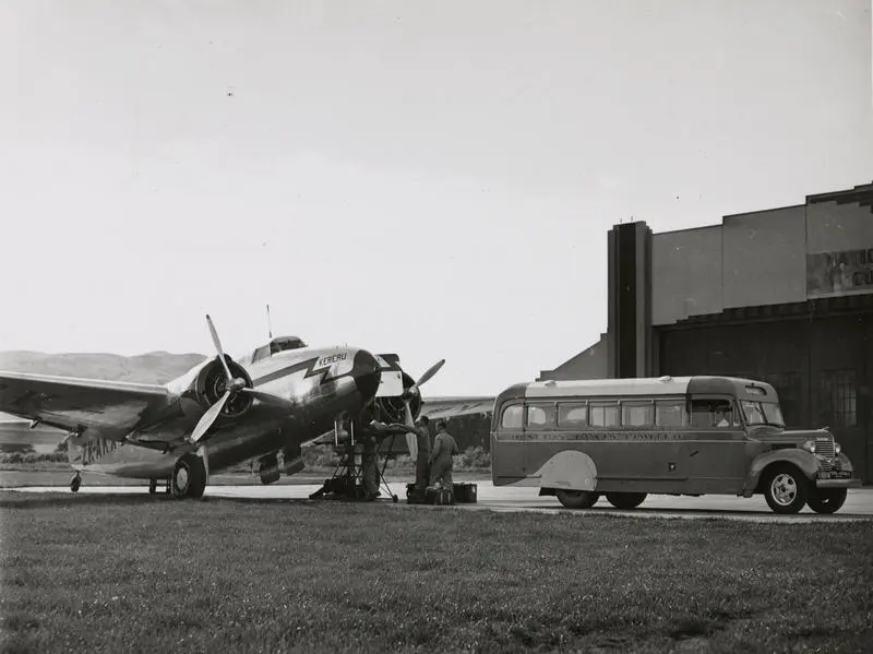 Union Airways NAC Lodestar | Record | DigitalNZ