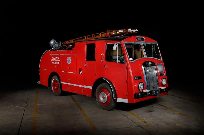 Fire Engine Dennis F8 | Record | DigitalNZ