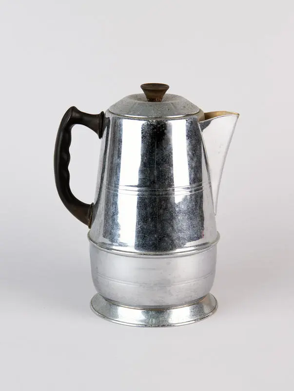 Electric Jug Staychrome | Record | DigitalNZ